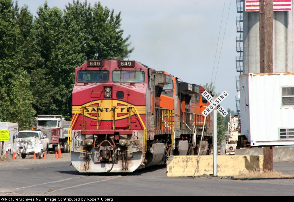 BNSF 649